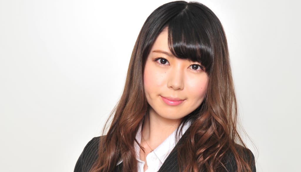 東城りお、美貌・実力を兼ね備えた「ミス・パーフェクト」/ 雀士プロフィール | キンマweb - 近代麻雀 web